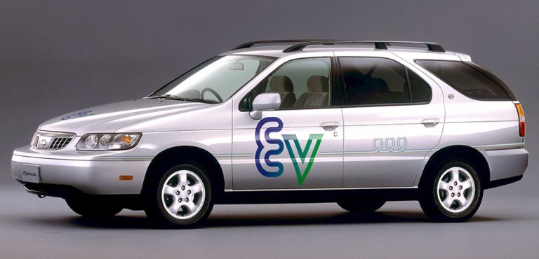 日産 バサラが浮き彫りにした時代の変化 YESの曲に乗って颯爽と登場！ 【偉大な生産終了車】 - 自動車情報誌「ベストカー」