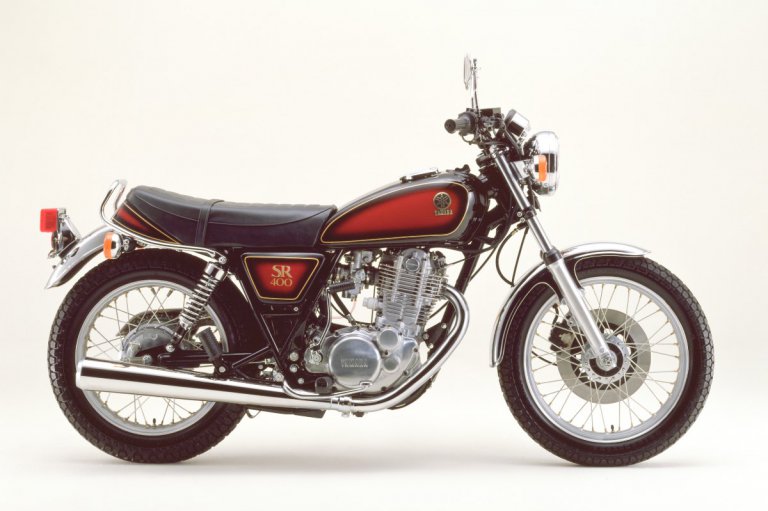 さらばSR400よ!! 40年超の歴史の集大成!! 限定1000台の黒サンバースト塗装の超レアモデル発表 - 自動車情報誌「ベストカー」
