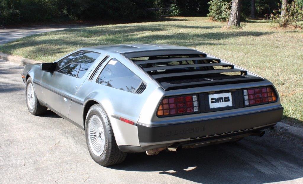 【画像ギャラリー】時を駆けるクルマ!? DMC-12を画像で確認！ - 自動車情報誌「ベストカー」