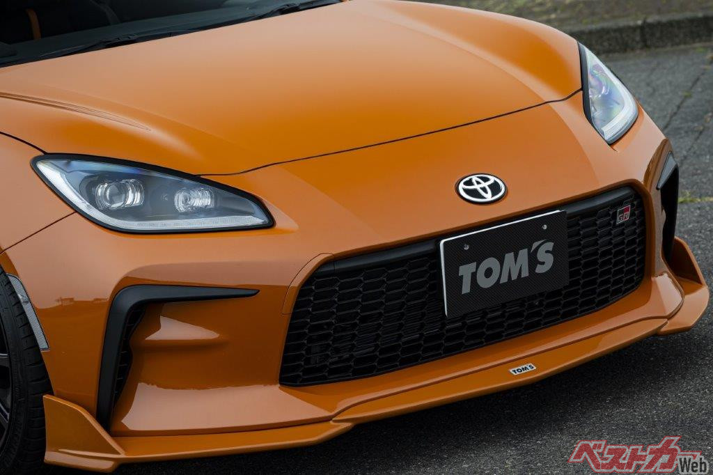 86の「乗る楽しさ」を無限大に拡張!! トムスからGR86のベースコンプリートカー「TOM’S GR86 TS」登場！ - 自動車情報誌「ベストカー」