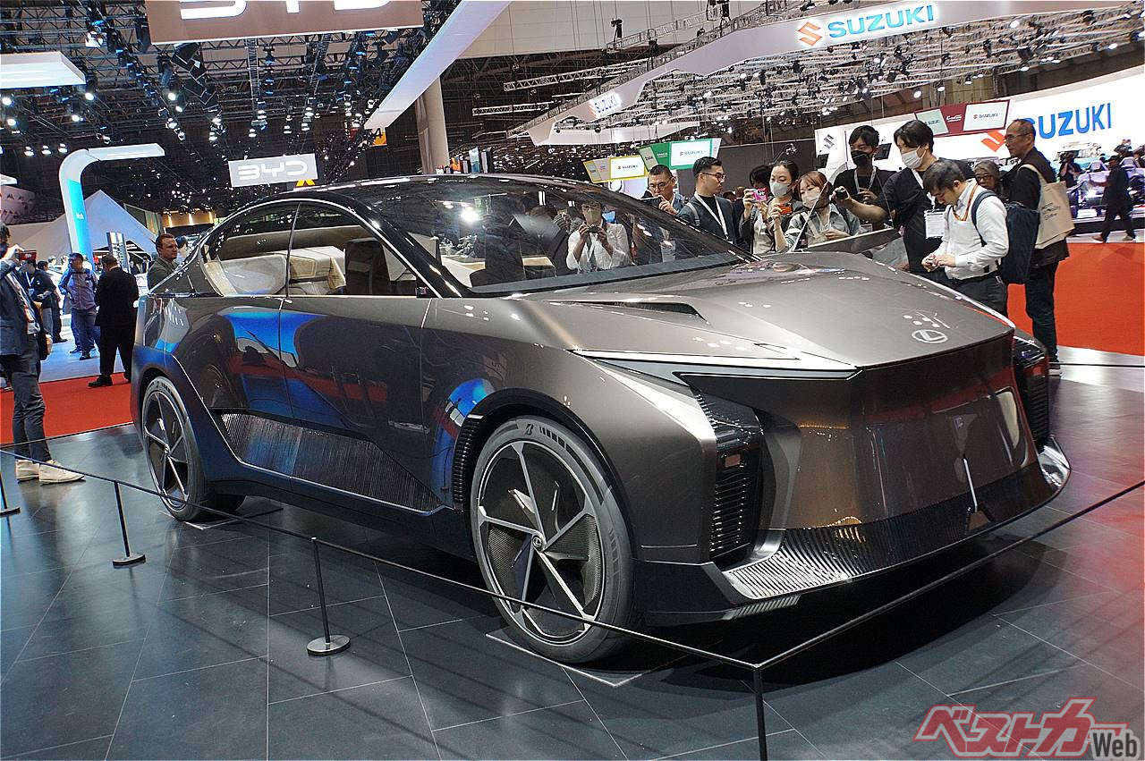 これぞレクサス版センチュリー！ EVコンセプト「LF-ZL」はLSを超えるフラッグシップだ！ - 自動車情報誌「ベストカー」