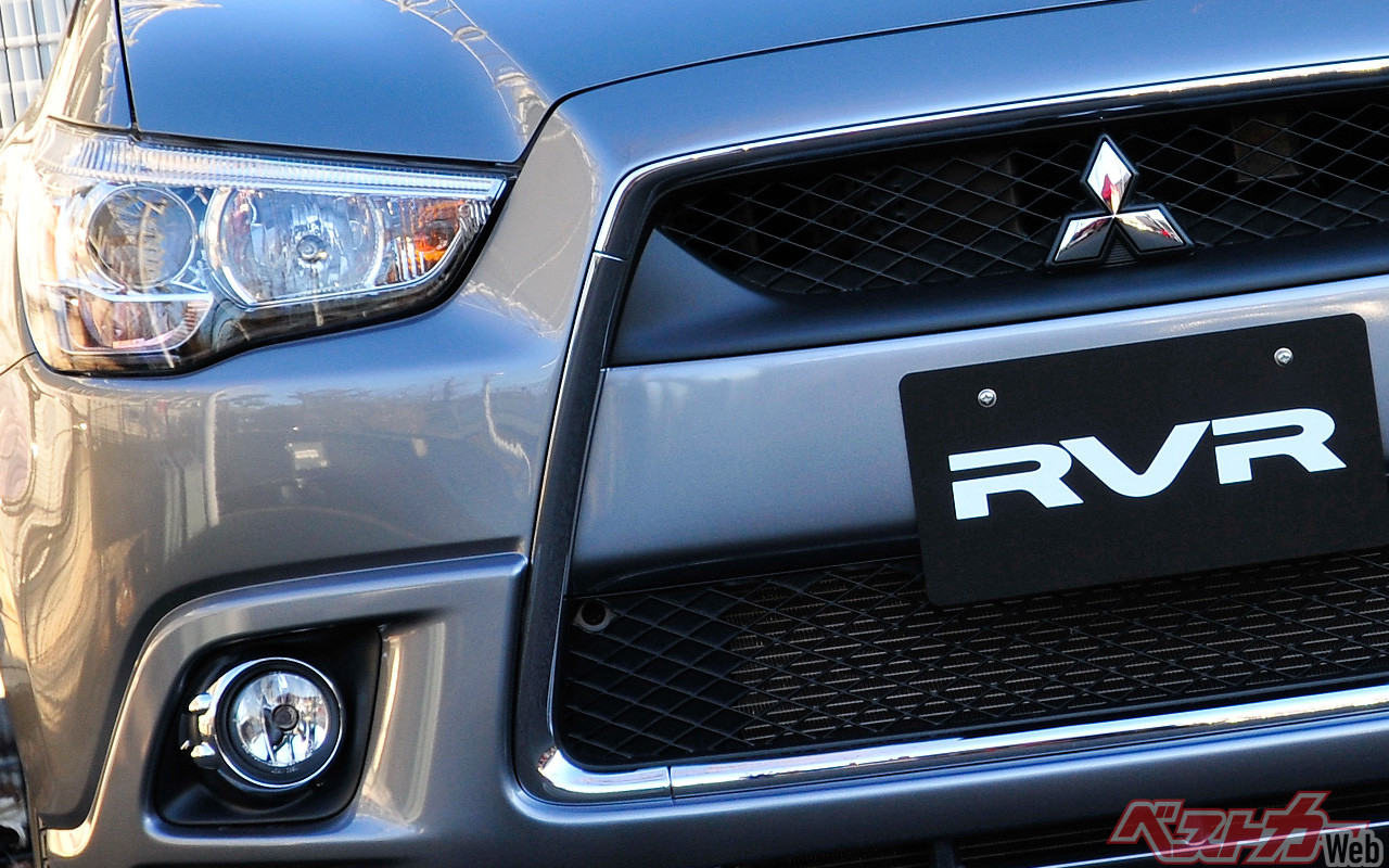 いやーよくがんばったよRVRマジで!! 国内終了でもしやアウトランダー超えの質感の持ち主エクスフォースが後継か!? - 自動車情報誌「ベストカー」