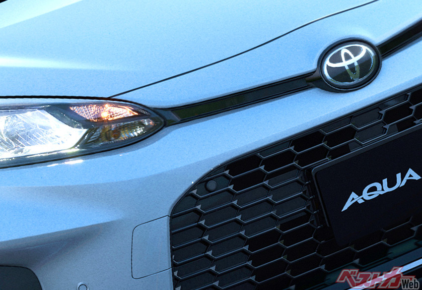 一番カッコいいアクアが欲しい人へ 「トヨタ アクアGR SPORT」最新型仕様と画像一覧 - 自動車情報誌「ベストカー」