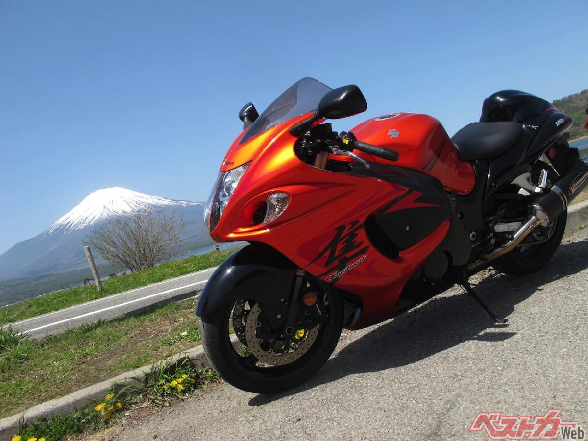「YZF-R9」や「GSX-8T/TT」の登場でさらに熱い！ 600cc～900ccクラスが大型バイクの初心者やベテランに最適な理由とは？ - 自動車情報誌「ベストカー」