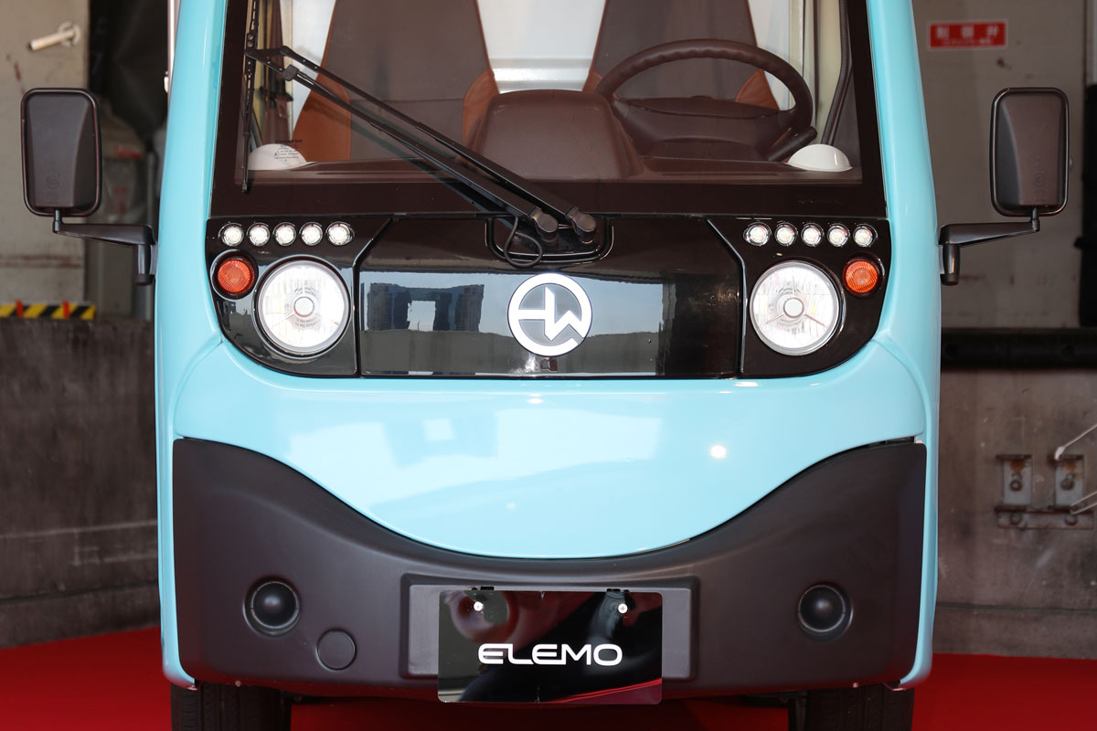 電気でお花を届けます!? 超小型EVトラック「ELEMO」の生花配達実証実験がスタート!! - トラック総合情報誌「フルロード」公式WEBサイト